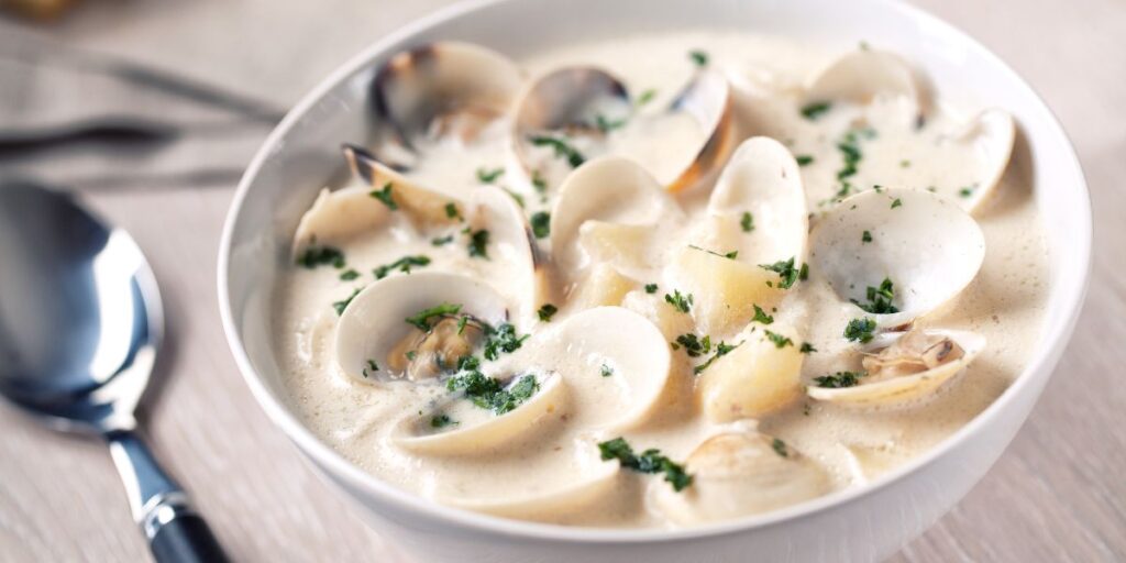 The ultimate creamy clam chowder: A mouth-wateringly delicious recipe ...