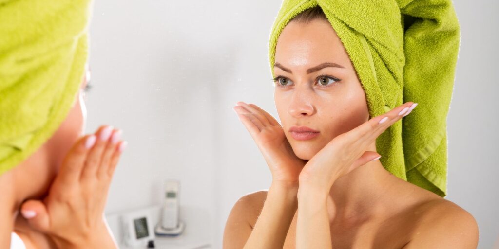 Unlock the secret to gorgeous skin: How to do a relaxing facial massage ...